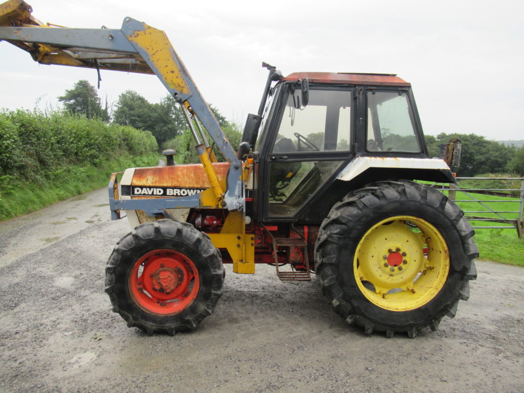 David Brown 1490 4wd c/w standard gearbox, pick up hitch, hook type ...