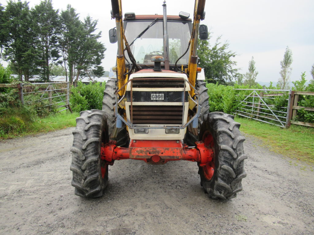 David Brown 1490 4wd c/w standard gearbox, pick up hitch, hook type ...