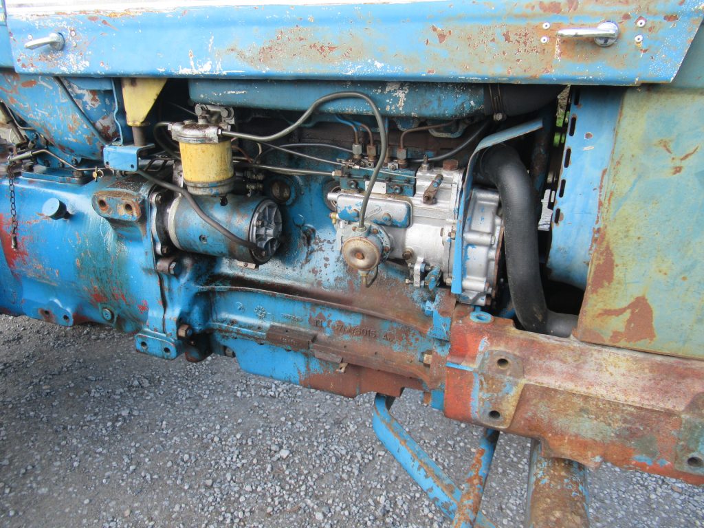 Ford 5000 c/w power steering and on 16.9/30 rear tyres. Starts and drives well £4850+VAT ...