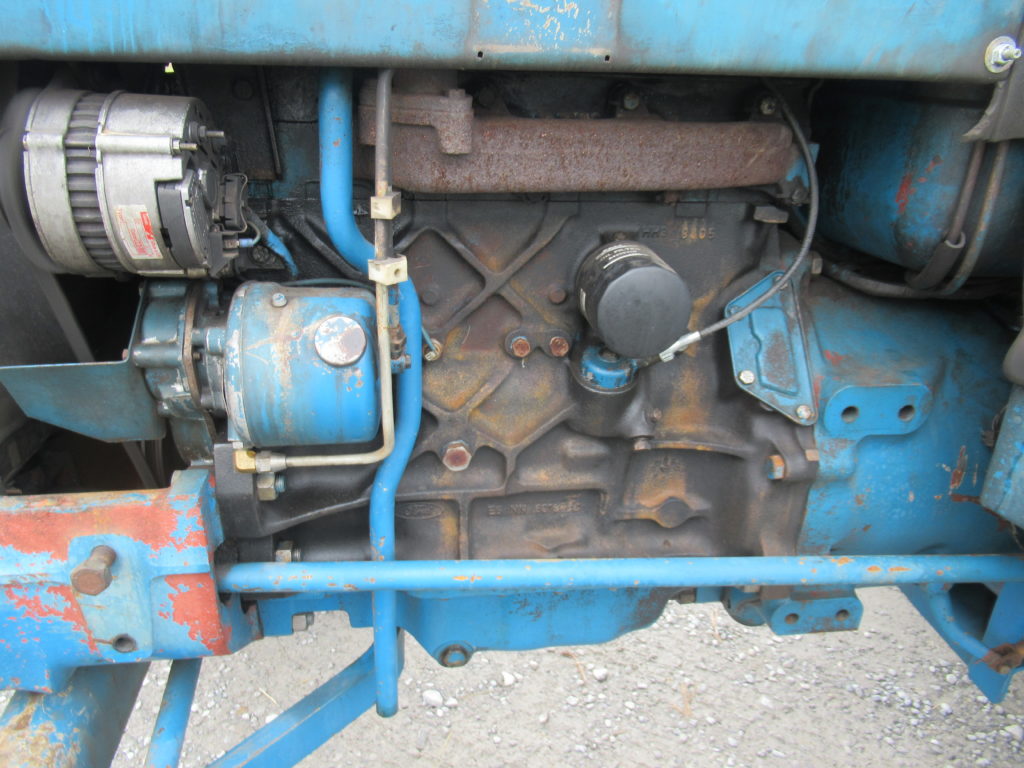 Ford 6600 2WD Q Cab c/w power steering, front weight frame, wide front ...