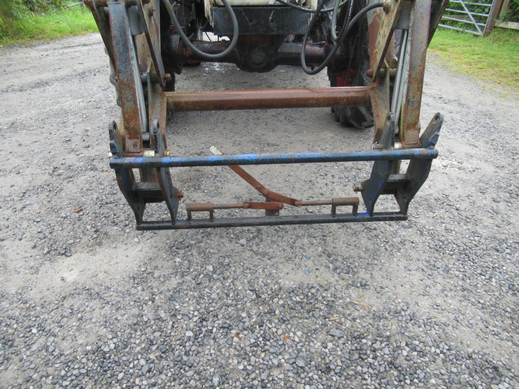 Case 1394 4wd Standard gearbox c/w Farmhand Loader with Quicke Euro ...