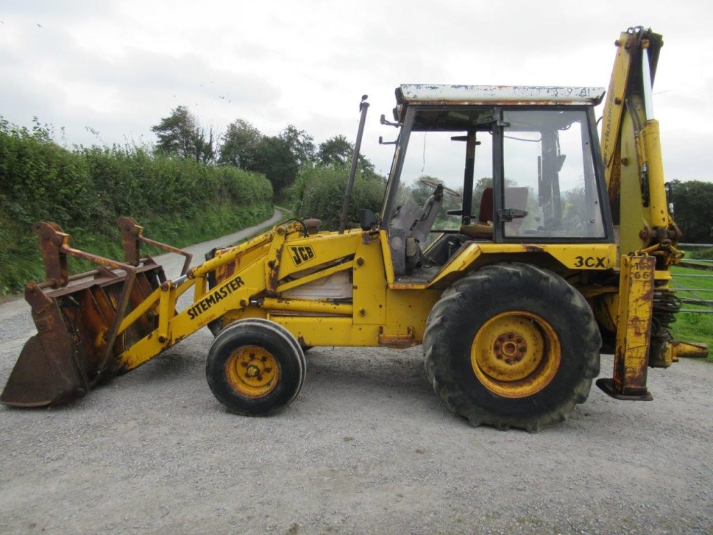 JCB 3CX 2WD c/w 4 in 1 Bucket with pallet forks, rear back acter ...