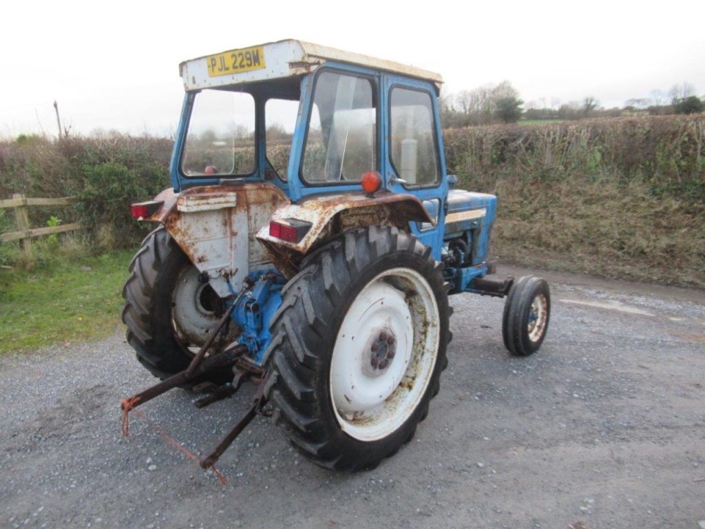 FORD 4000 2WD FORCE. TIDY, ORIGINAL LITTLE TRACTOR. DRIVES WELL. C/W V5 ...