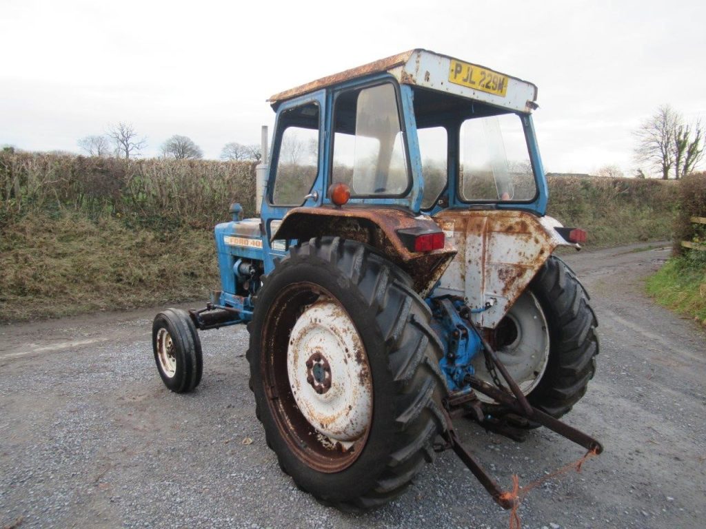 FORD 4000 2WD FORCE. TIDY, ORIGINAL LITTLE TRACTOR. DRIVES WELL. C/W V5 ...