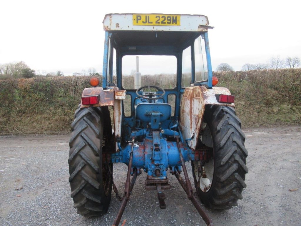 FORD 4000 2WD FORCE. TIDY, ORIGINAL LITTLE TRACTOR. DRIVES WELL. C/W V5 ...