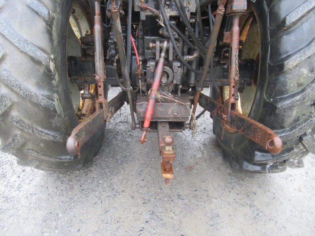 Marshall 802 Turbo (sounds sweet) c/w Quicke 2300 loader. Not done ...