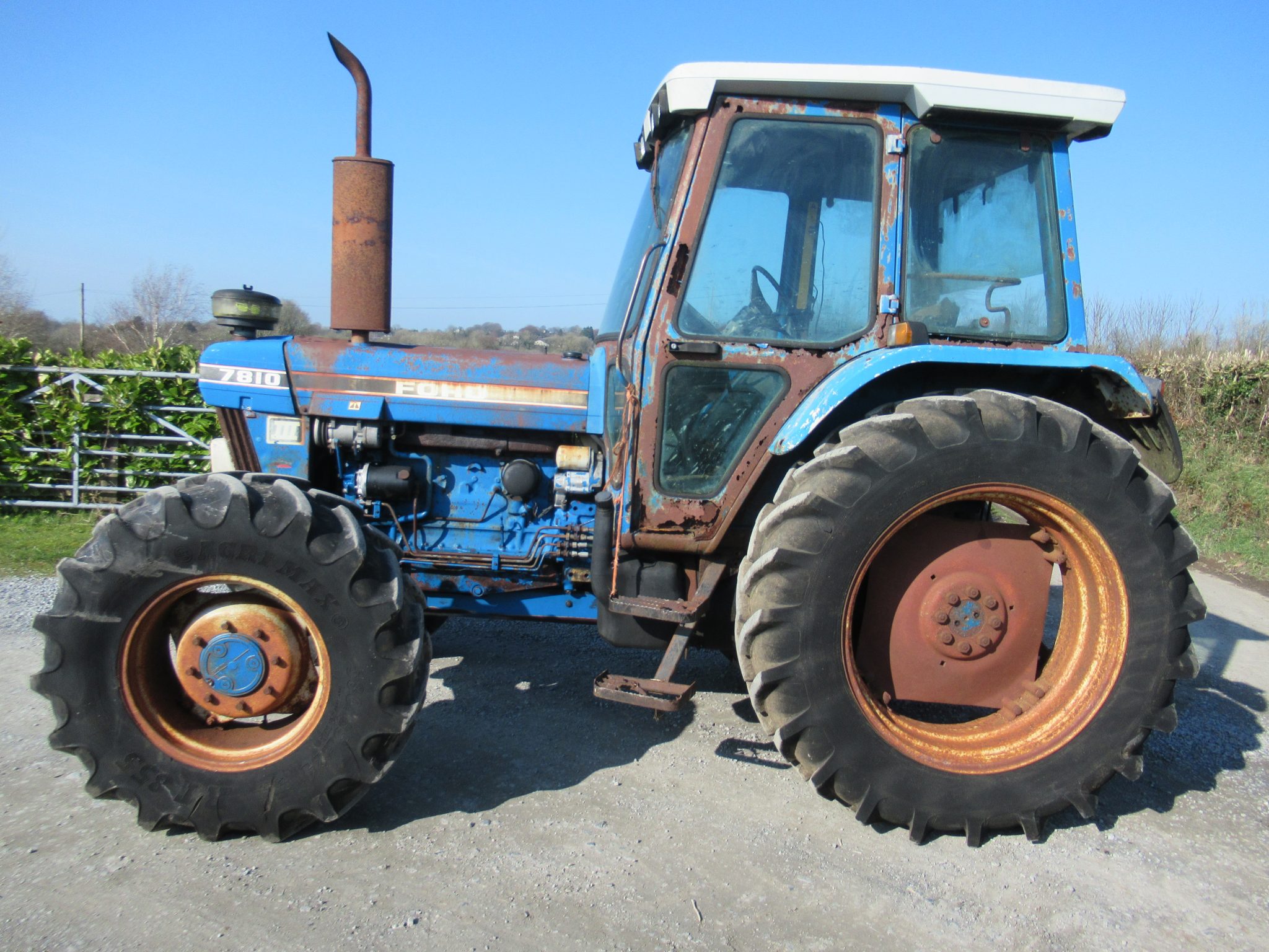 Sales – please click on the description for more info / pictures ...